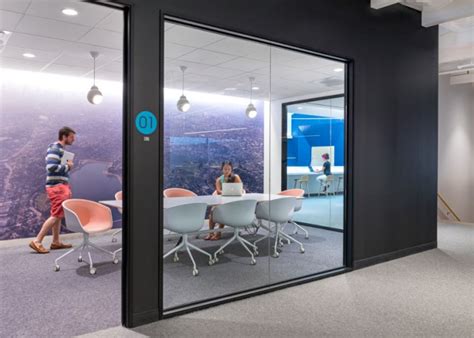 Bestor Architecture Uses Primary Colours In Beats By Dre Headquarters