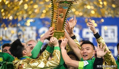 国安新帅浮现！英超名帅将加盟，苏帅李明或一同离队，5外援换2人卡诺维奇苏亚雷斯赛季