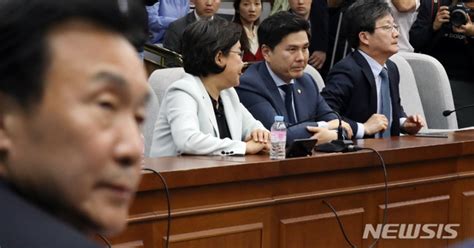 지상욱 유승민 한국당 합당 평화당과 합치려던 분이 손학규