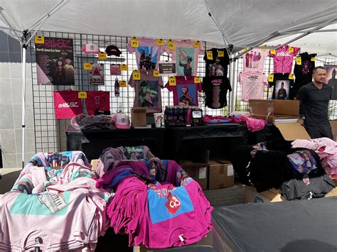 Merch Booth Rgorillaz