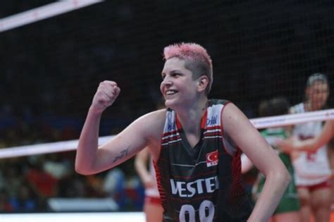 Ebrar Karakurt Türk Voleybolunun Yükselen Yıldızı Voleyboldan
