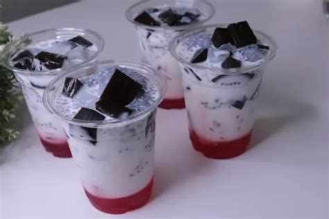 Bikin Seger Di Siang Bolong Berikut Resep Es Cincau Sirup Yang Mudah