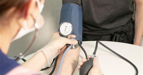 血圧の正常値は？70代の平均値や高血圧改善のためのポイントを解説 Medipalette