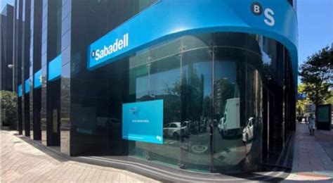 El riesgo de fuga de clientes en la fusión BBVA Sabadell