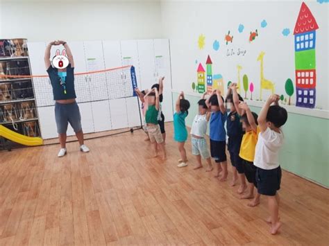 아이쿠선생님과 함께하는 신나는 유아체육시간 어린이집 유치원 가정어린이집 교회 방문체육 스카프활용한 협동놀이 네이버 블로그