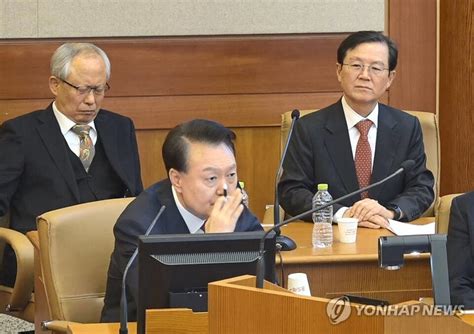 내란혐의 윤석열 대통령 형사재판 20일 시작…첫 준비기일