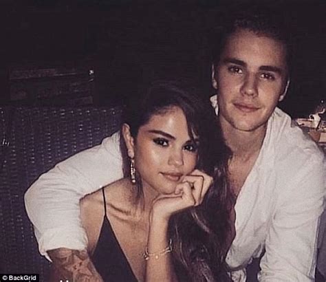 Selena Gomez S Mom Admits To Tension With Her Over Justin Bieber