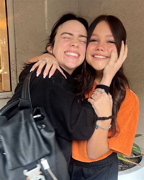 Billie Eilish Brasil on Twitter RT BillieEilishBR APARECEU Billie Eilish fã recentemente