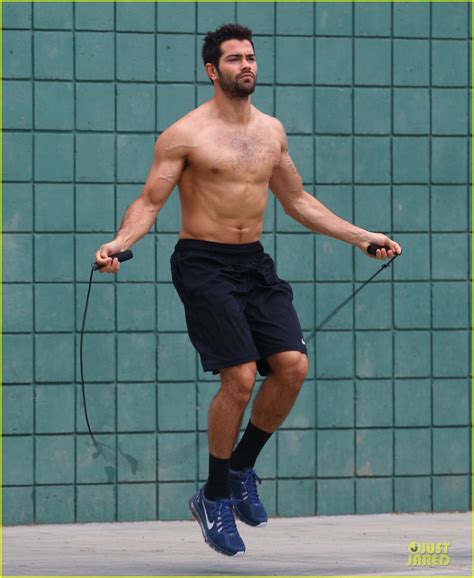 Photo Jesse Metcalfe Shirtless Park Workout 09 Photo 2886980 Just