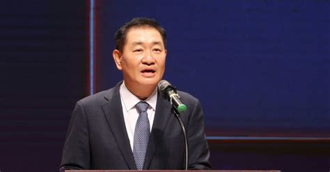 한종희 글로벌 복합위기 기술 초격차로 돌파해야