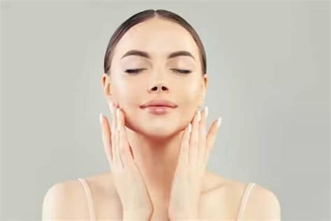 10 Easily Available Ingredients That Can Do Wonders For Your Skin