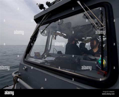 Unmanned Underwater Vehicle Operations Stock Photo Alamy