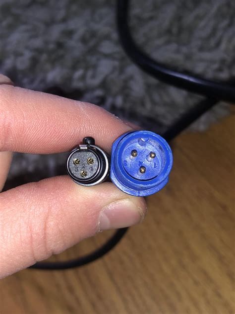 Can Anyone Identify This Connector R Lightingdesign