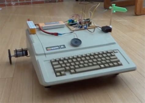 Vintage Apple Iie Computer Transformed Into Cute Robot Geeky Gadgets