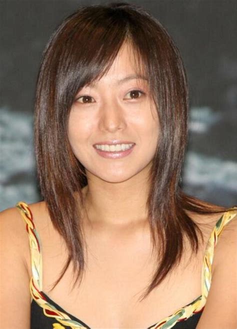 曾經的韓國第一美女金喜善，年過40依然貌美如花，性感不減 每日頭條