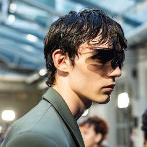 How To Achieve The Mens Wet Hair Look And Keep It Like That Romans