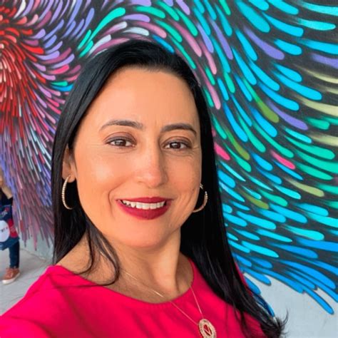 Professora Andréia Professora Andréia Rodrigues