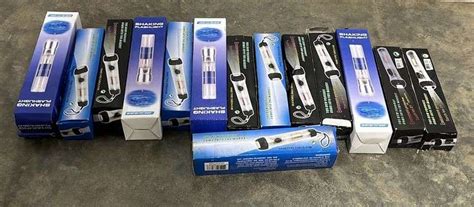 Large Assortment Of New Flashlights No Batteries Includes 4