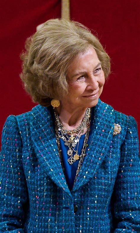 La Historia Secreta De Las Joyas De La Reina Sofía Entre Perlas Perdidas Tiaras Olvidadas Y