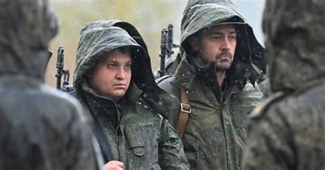 Rusia are peste 400 000 de soldaţi în Ucraina Inamicul ne copleşeşte