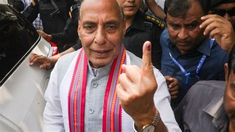 Lok Sabha Election 2024 Akshay Kumar To Piyush Goyal Politicians