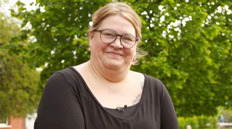 Ilka Bessin Alias Cindy Aus Marzahn TV Comeback Als Reporterin Bei