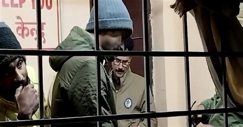 Bihar पटना में बीच सड़क पर युवक का मर्डर लोग चिल्लाते रहे अपराधी