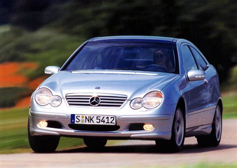 Review Mercedes Benz CL203 C Class Coupe 2001 07 Australian Car