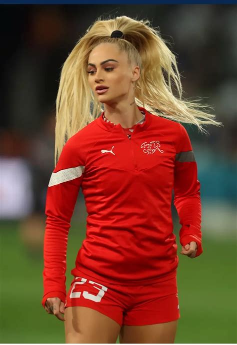 Chat With Alisha Schmidt Nsfw Enjoy Free Unrestricted Ai Character