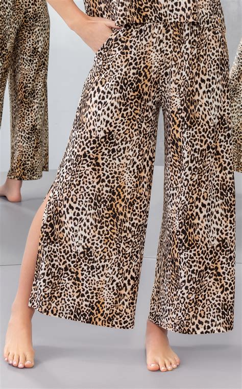 Pijama Blusa Manga Curta Com Capri Dalva Compre Online