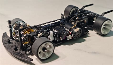 BZ5-KIT / BZ5 Belt Drive 4WD Chassis Kit (No electronics) | NEUHEITEN