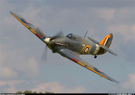 Asisbiz Airworthy Warbird Hawker Hurricane IIc RN 800NAS 7L Z7015