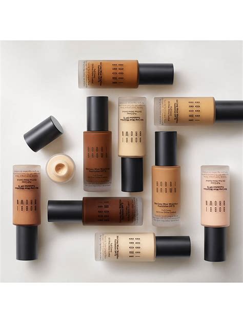 Bobbi Brown Skin Long-Wear Weightless Foundation SPF15, Alabaster at ...
