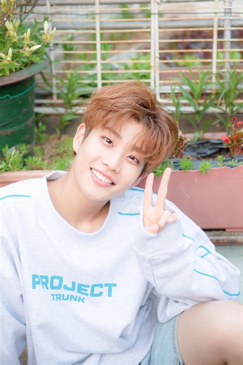 Pin de Christine Calderon em kim myungjun 김명준 Sanha Rapper