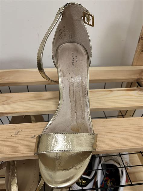 Stairwell Find Not The First Time I Came In This Heels R Cumonshoes
