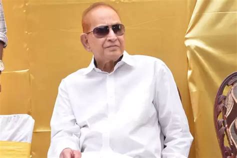 Mahesh Babus Father Krishna Ghattamaneni Passed Away