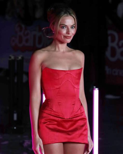 Margot Robbie In 2025 Celebrity Outfits Margot Robbie Hot Margot Robbie