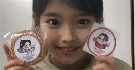 데뷔초 모습으로아이유 애기 얼굴 어플 인증 귀여움 발산 ★sns