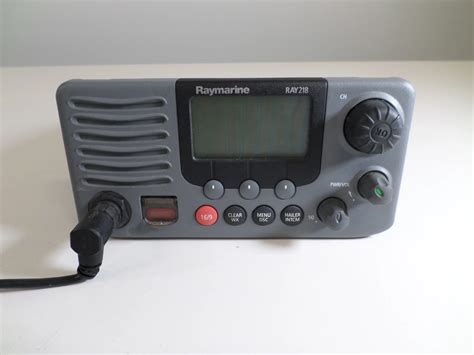 Raymarine Ray218 Marine Vhf Radio With Mic Good Condition Max