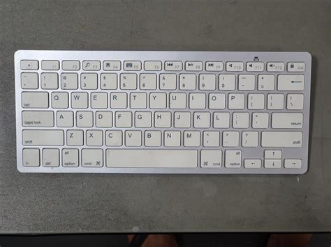 Miniso Bluetooth Keyboard Computers And Tech Parts And Accessories Computer Keyboard On Carousell