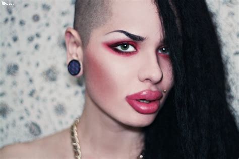 Огромные губы 40 фото ⚡ Фаник ру