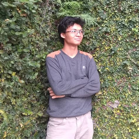 Cv Muhamad Syauqi Fadhlika