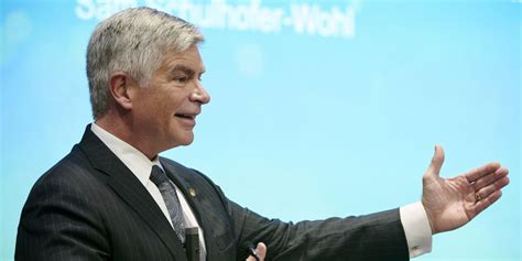 Feds Harker Says Central Bank May Raise Rates This Year Despite Risks
