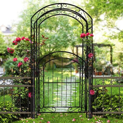 22 Garden Arches That Will Transform Your Backyard Into A Beautiful Oasis