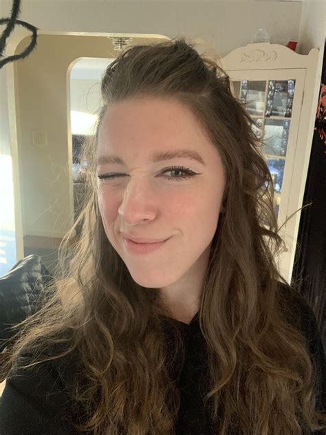 Are Silly Faces Okay Here R Selfie Girl