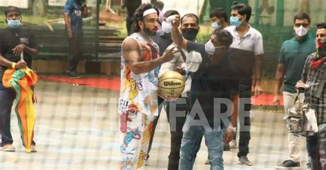 Pictures Ranveer Singh Flaunts Bulging Biceps At A Shoot
