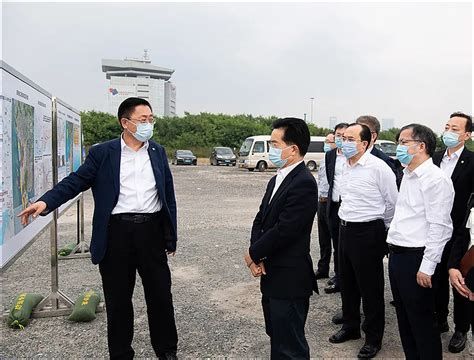 招商港口拿下大铲湾二期置换用地，打造最先进集装箱码头 11月4日晚，招商局港口集团股份有限公司（简称“ 招商港口 ” 001872）发布公告