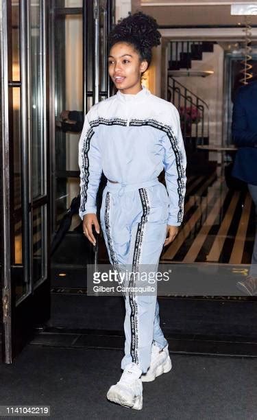 Actess Yara Shahidi Photos And Premium High Res Pictures Getty Images