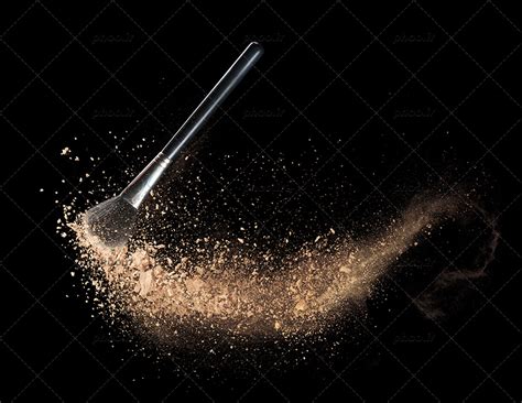 عکس براش و پودر در زمینه مشکی عکس با کیفیت و تصاویر استوک حرفه ای