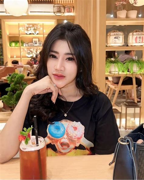 Audy Indonesia Girl Singapore